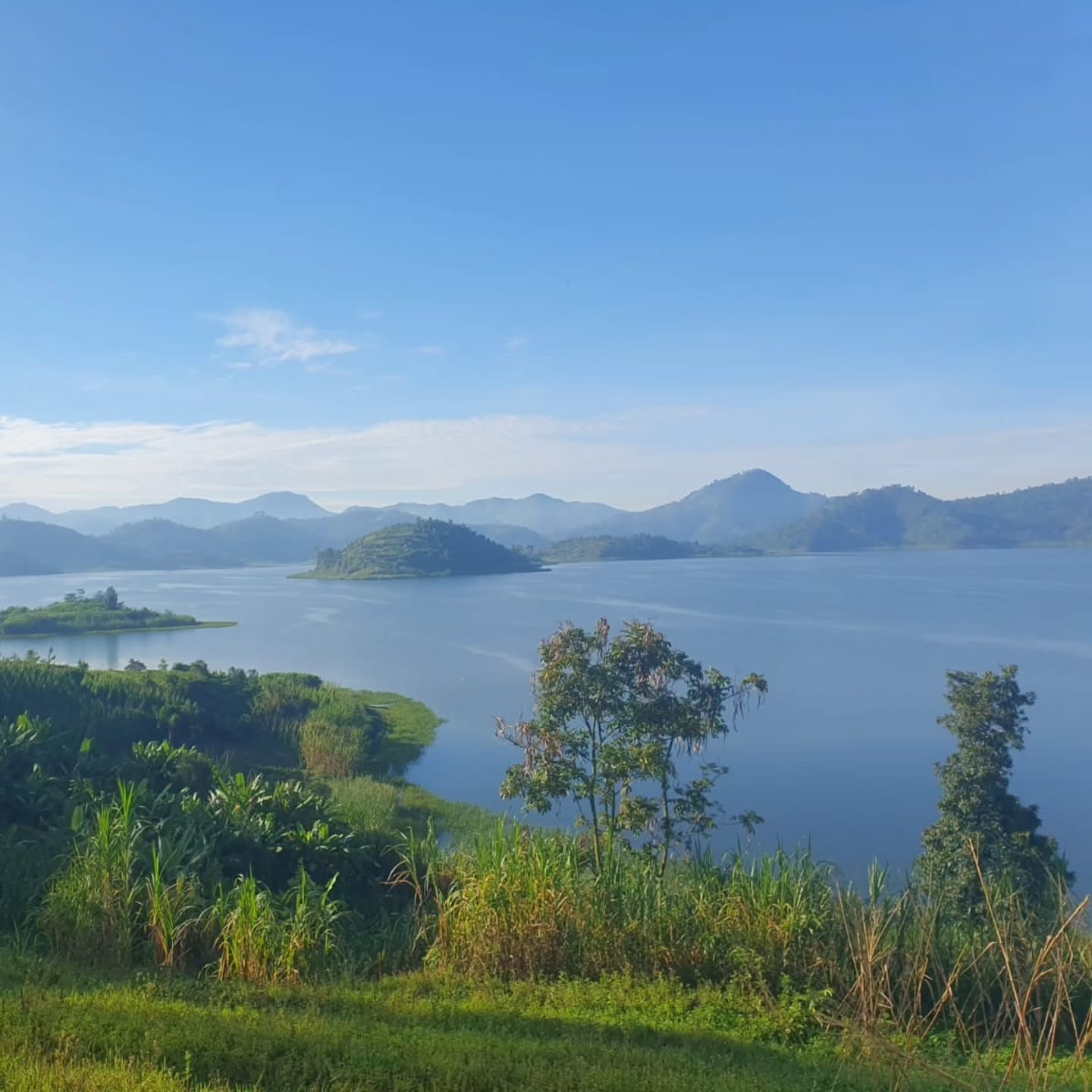 Beautiful Twin Lakes landscape